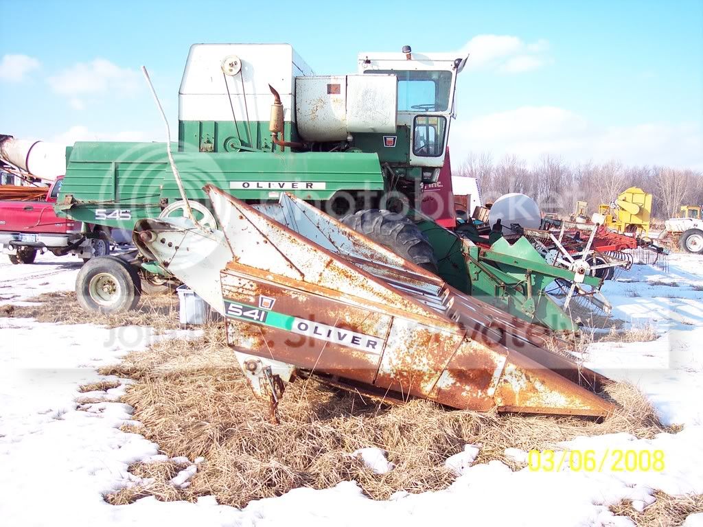 Oliver 545 combine - Yesterday's Tractors